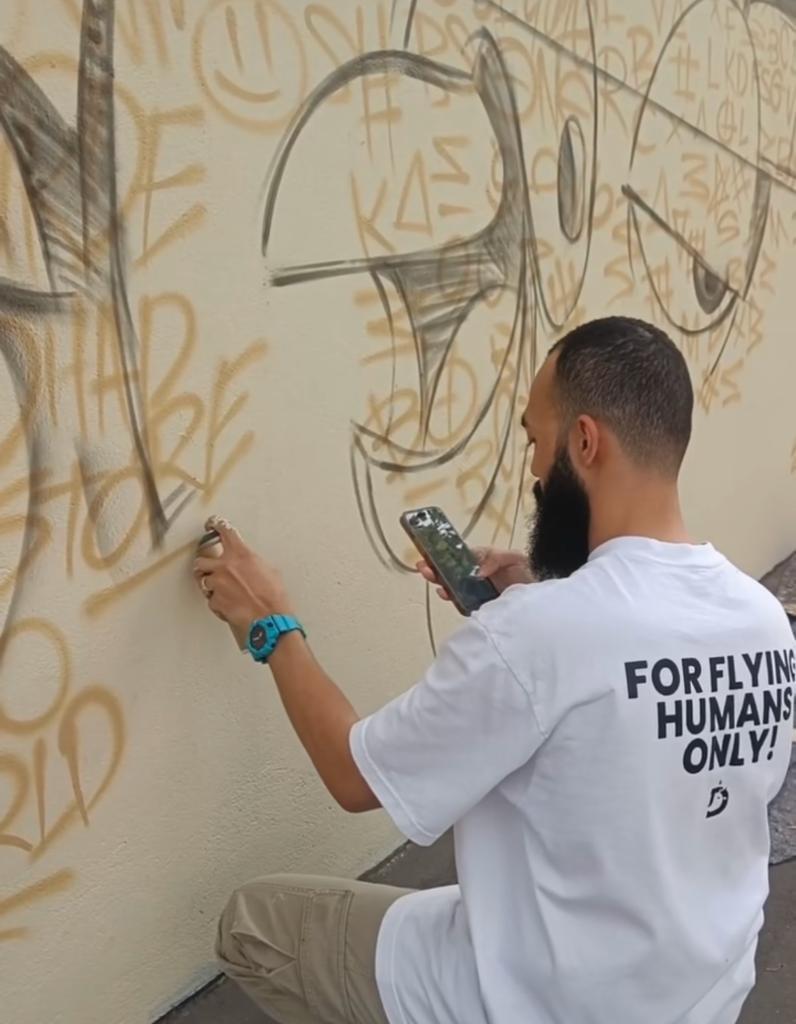 Le street art Saoudien, à travers l'artiste Deyaa Rambo Aka « Deyaa One », voyage à Paris ...